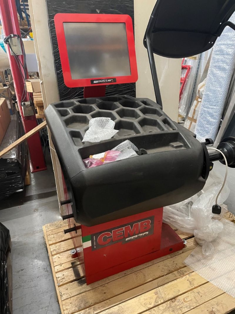Ex-Demo Cemb ER70 Spotter Wheel Balancer | Second hand Wheel Balancers